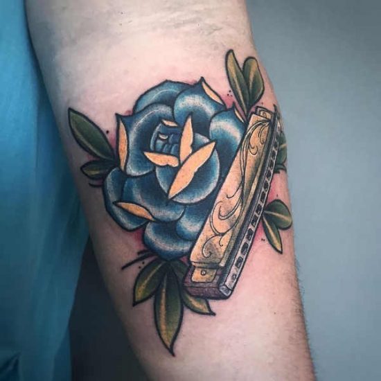 Ros tatuering: Betydelse, design, historia och foton