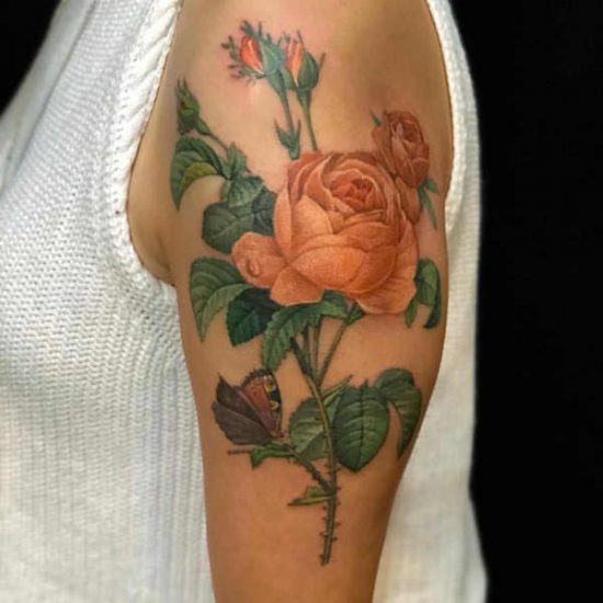 Ros tatuering: Betydelse, design, historia och foton