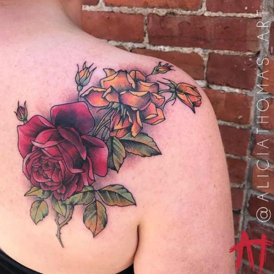 Ros tatuering: Betydelse, design, historia och foton